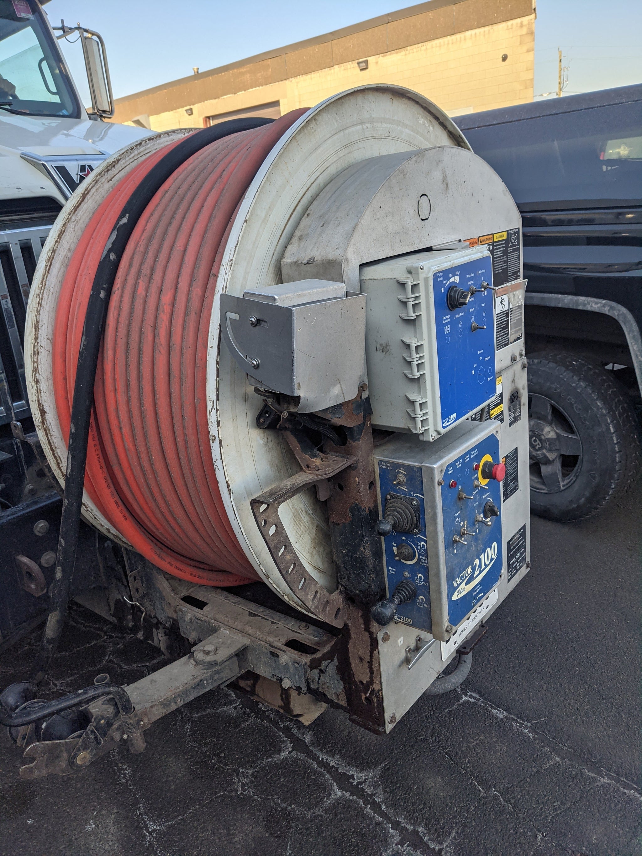 Vactor Hose Reel Stop Air Cylinder (NCMB106-0100S-XC6) – Canvac Systems Inc