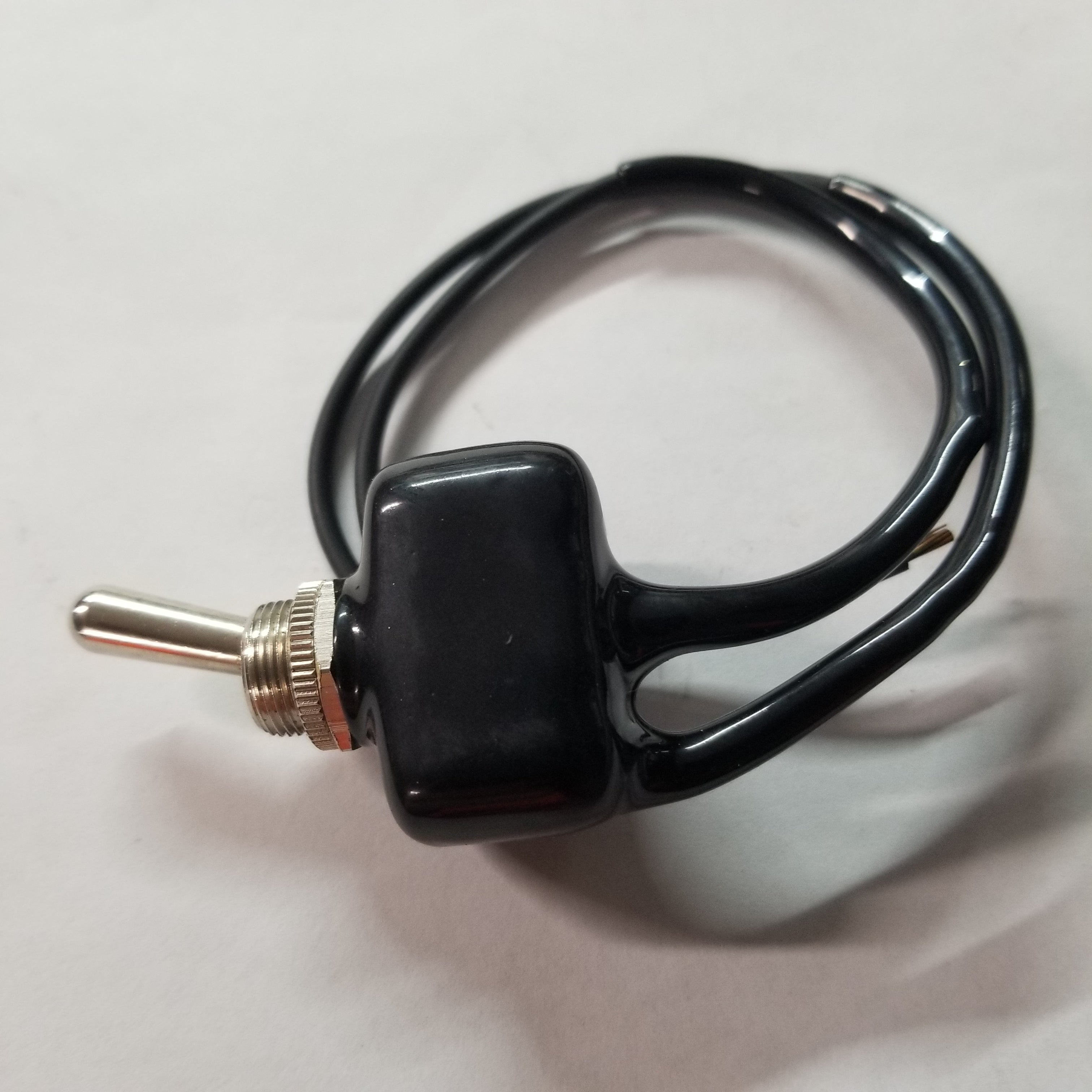 Toggle Switch; Single; Rubber Dipped – Canvac Systems Inc